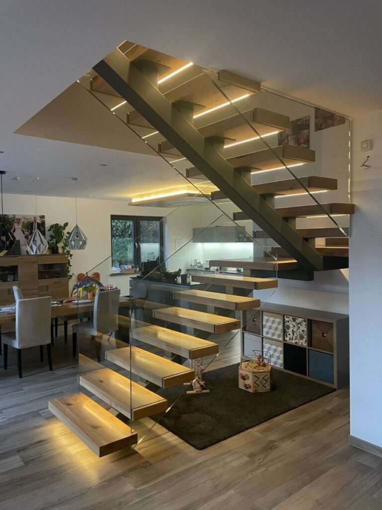 Floating Stairs in West Palm Beach, FL | Luxury Staircase Railings