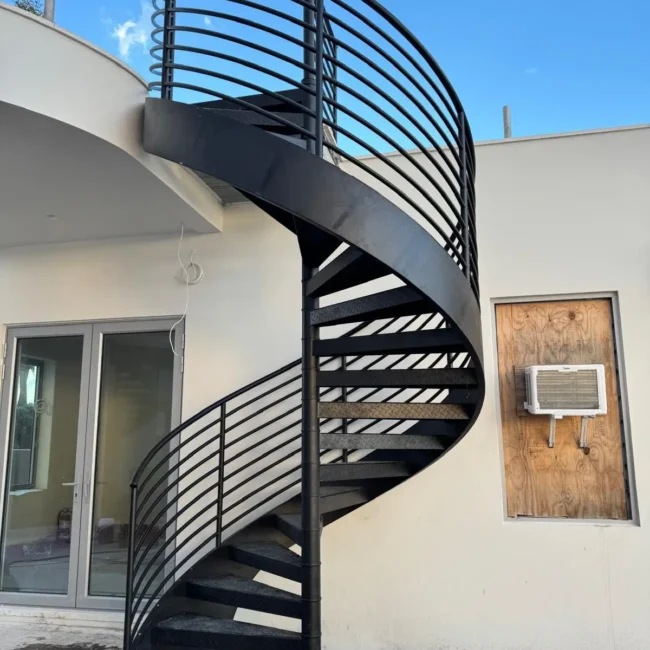 Spiral Staircase in West Palm Beach, FL | Luxury Staircase Railings